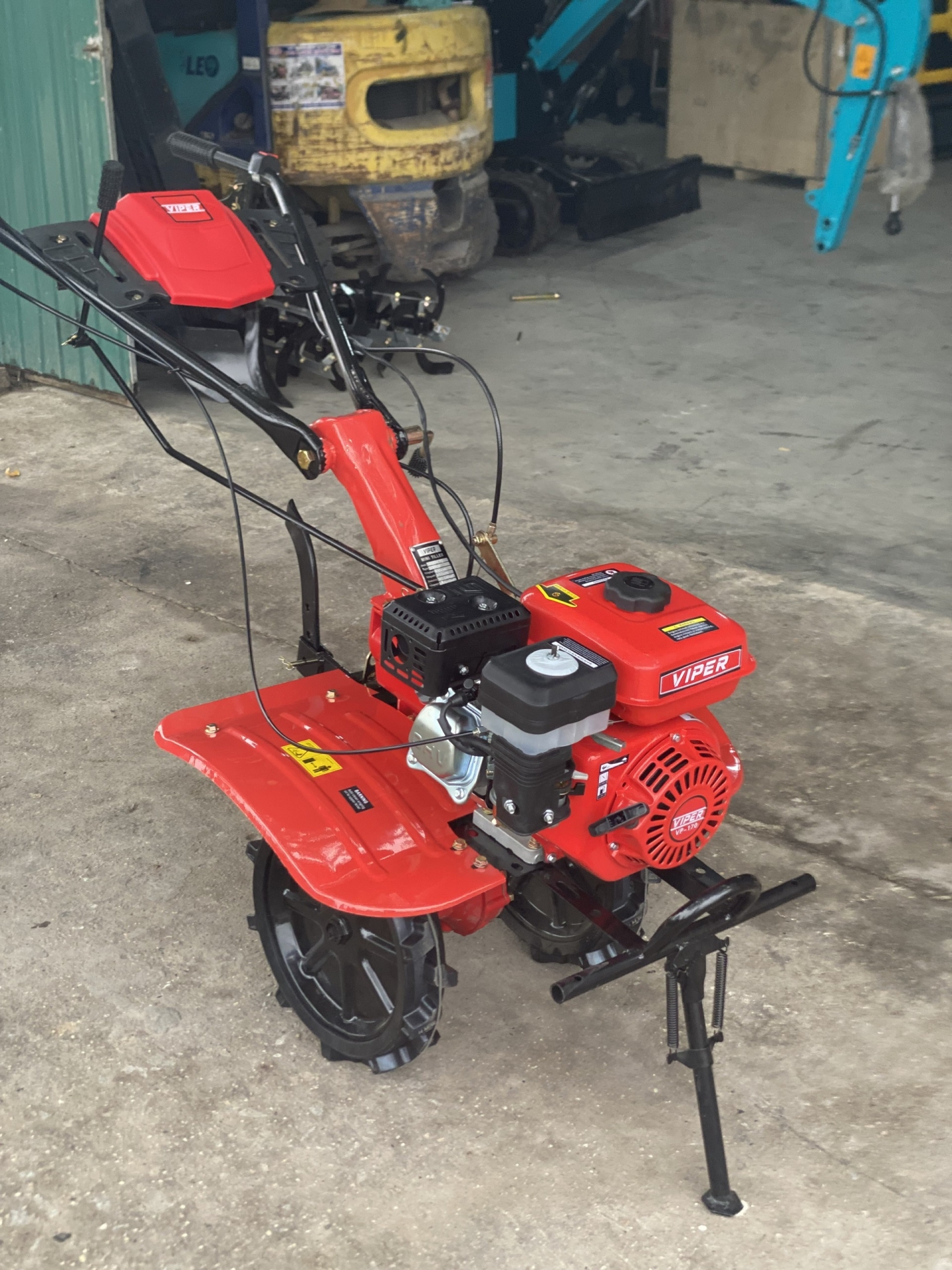 Máy xới đất viper 170F chạy xăng công suất 6HP